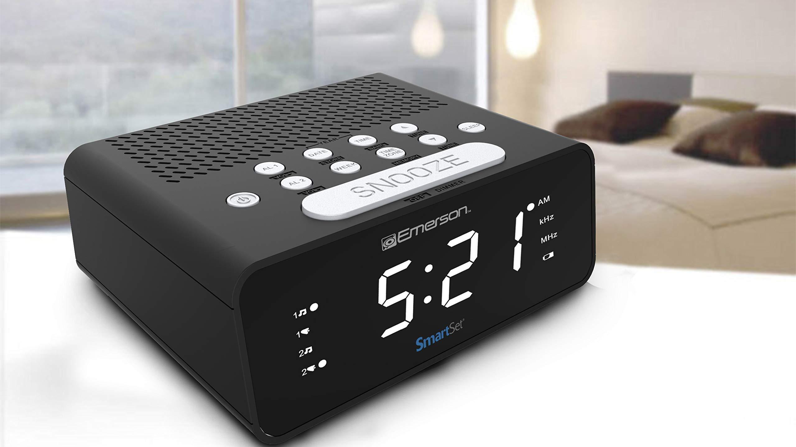 Emerson SmartSet Alarm Clock Radio With AM FM Radio Dimmer Sleep 